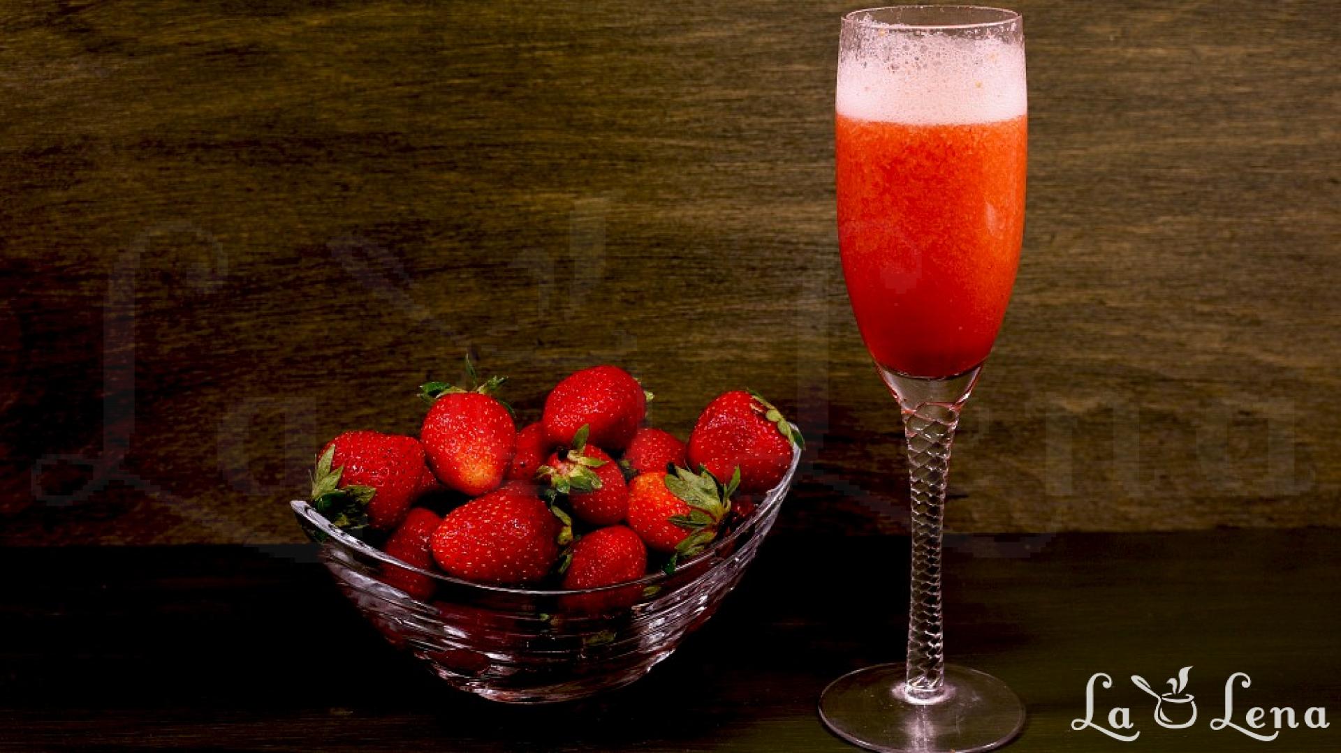 Cocktail Rossini - Rețetă VIDEO - LaLena.ro