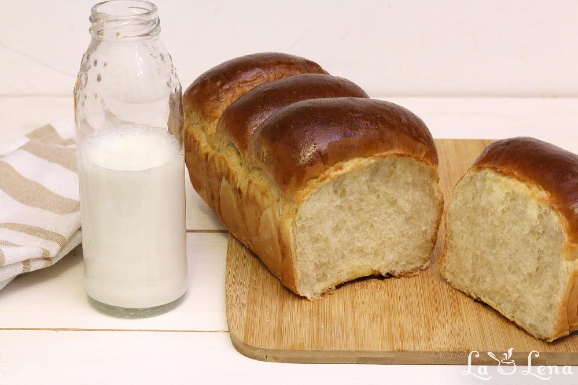 Pâine cu lapte japoneză - Hokkaido, rețetă pe pași cu POZE - LaLena.ro