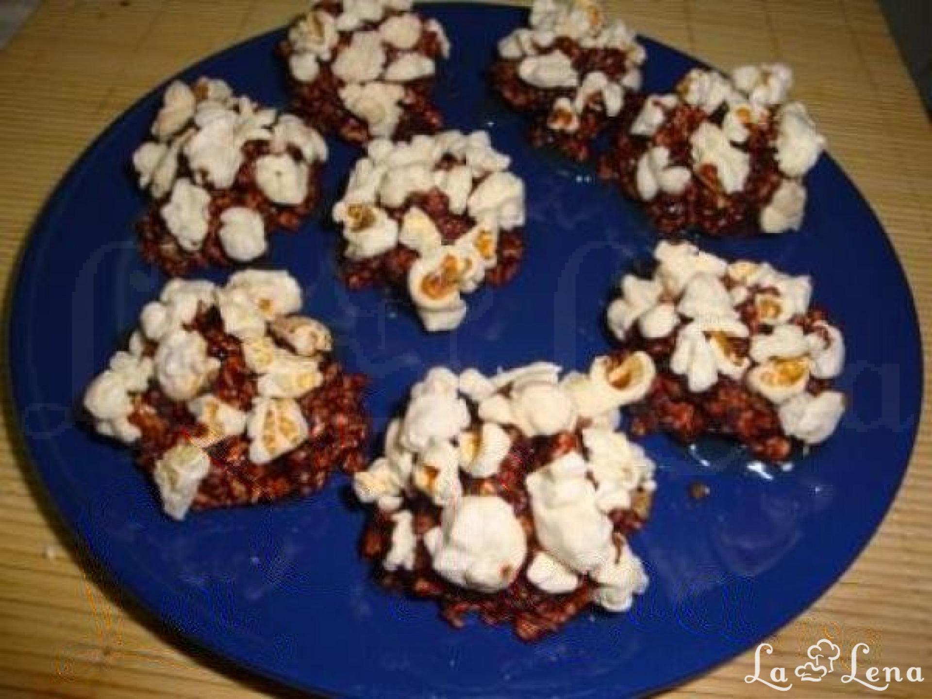 Bulgărași cu floricele - Rețetele utilizatorilor LaLena.ro